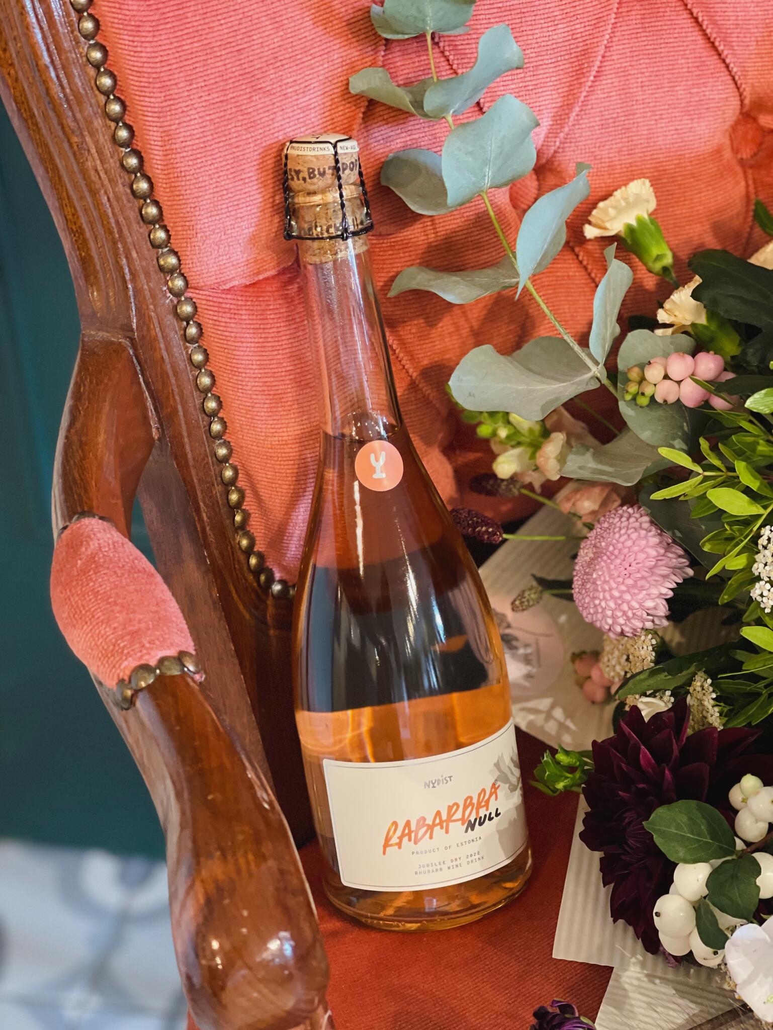 Rabarbra Jubilee Dry, NULL – Lillekimbud, lõikelilled ja töötoad